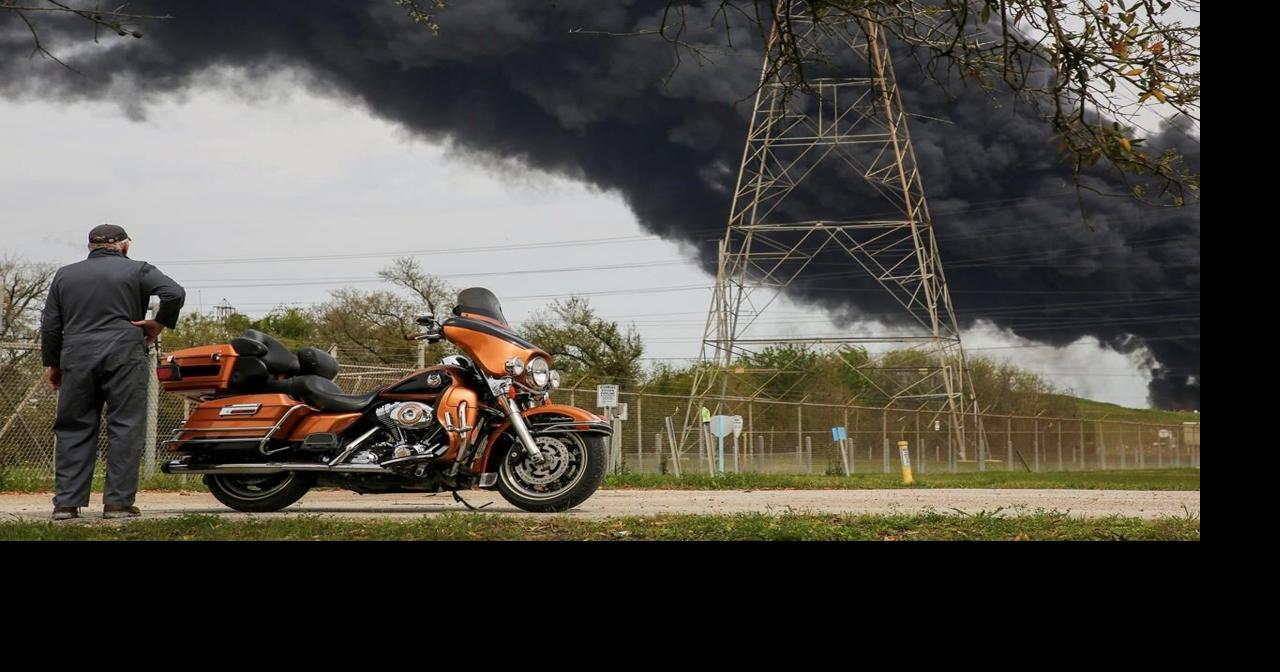 Crews work to control fire at Texas petrochemicals plant
