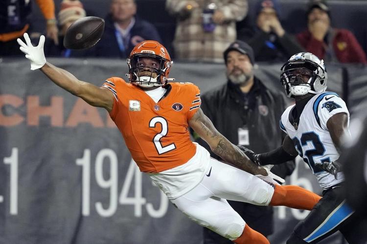Foreman runs for TD, Bears beat Panthers 16-13 to boost their shot at ...