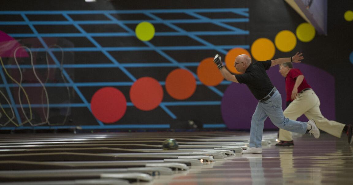Ontario bowling league celebrates 100 years