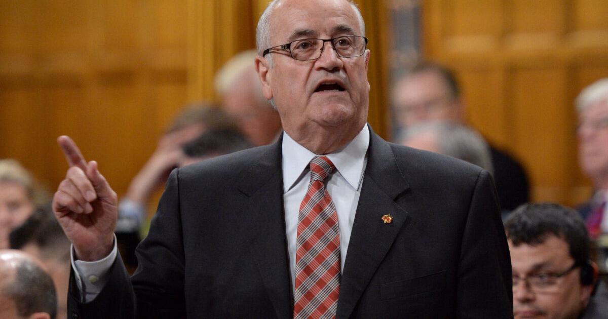 Federal departments divulge details of dozens of privacy breaches