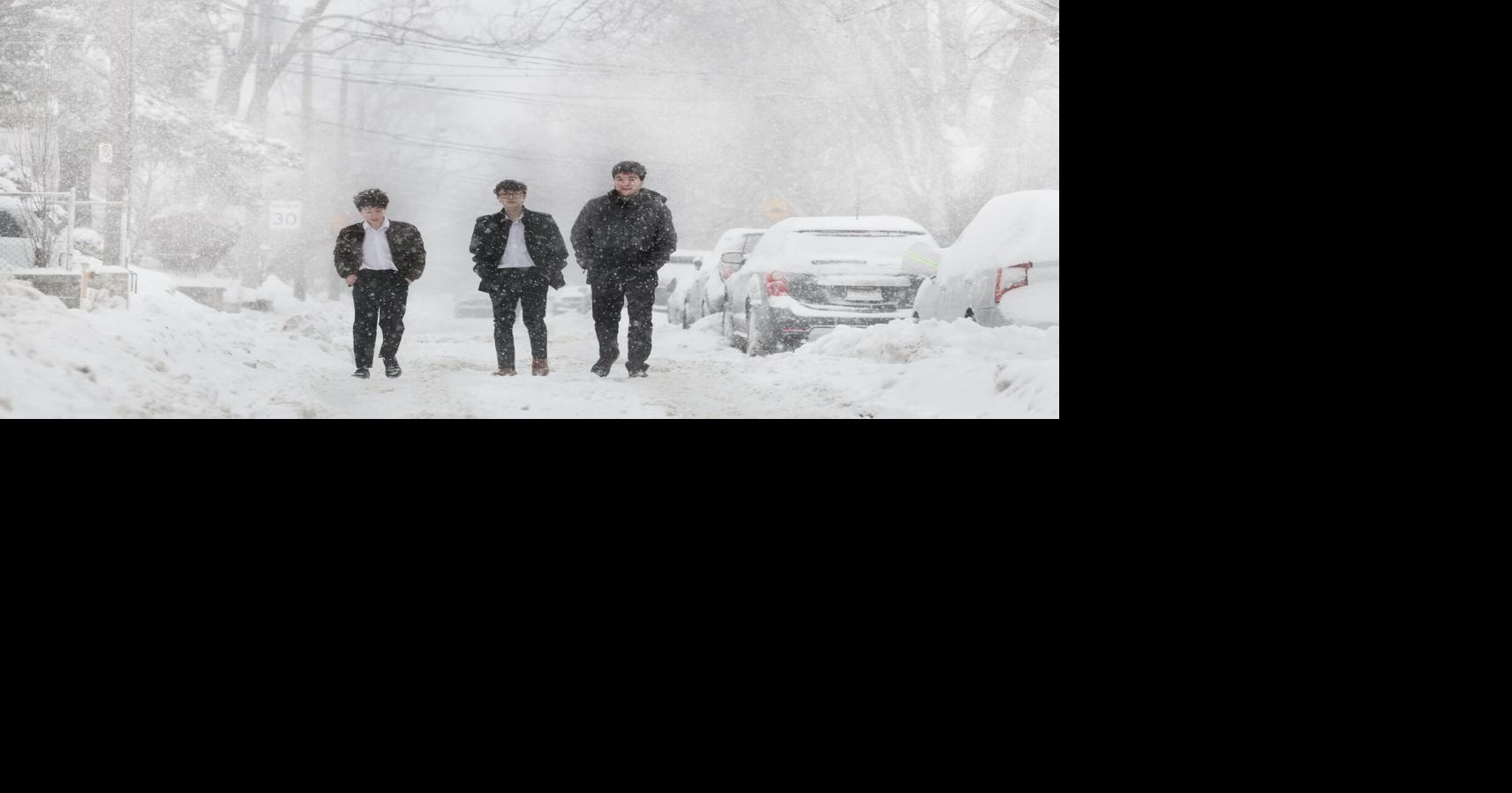 Toronto weather: Storm warningin effect Sunday, heavy snow