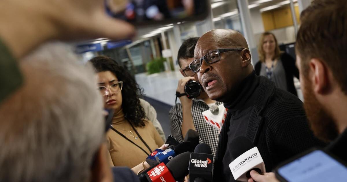 The unusual questions behind Mark Saunders’ campaign