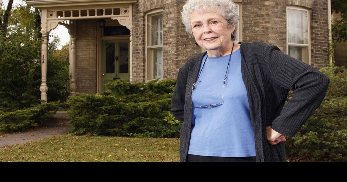 Bonnie Burnard, award-winning Canadian author, dies at 72