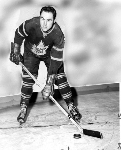 Red Kelly, Maple Leafs and Red Wings hockey legend, dies at 91