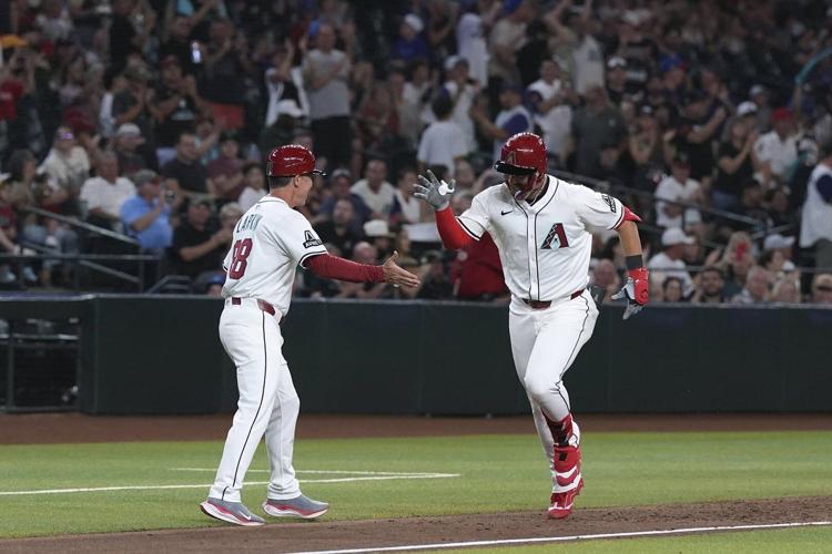 Carroll and Gurriel drive in 2 runs each, Diamondbacks beat Padres 6-2
