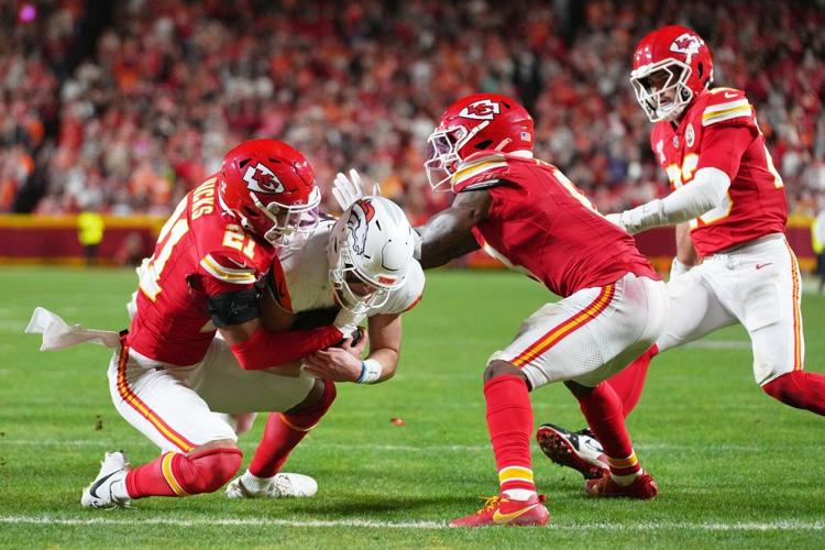 Chiefs' valiant effort falls short against the Broncos in a Christmas ...