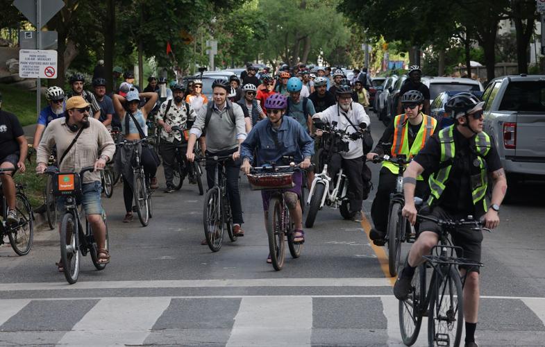 SIU investigating after cyclist tackled by Toronto police officers