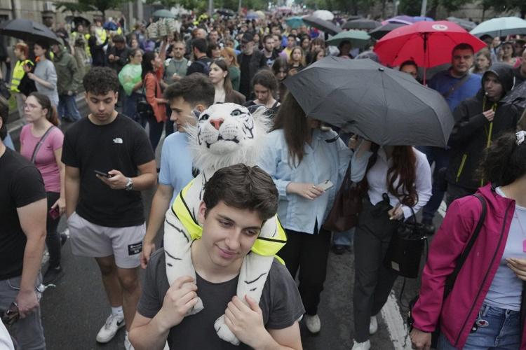 Thousands brave heavy rain to protest Serbia's crackdown on universities