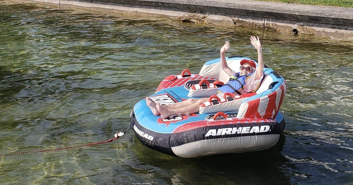 ‘It was like you were with Mick Jagger’: Friends and family share their ...