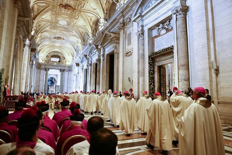 Pope Leo XIV closes 2025 Holy Year with critique of consumerism and ...