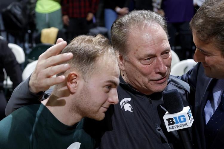 Tom Izzo's son, Steven, suits up for last home game at Michigan State ...