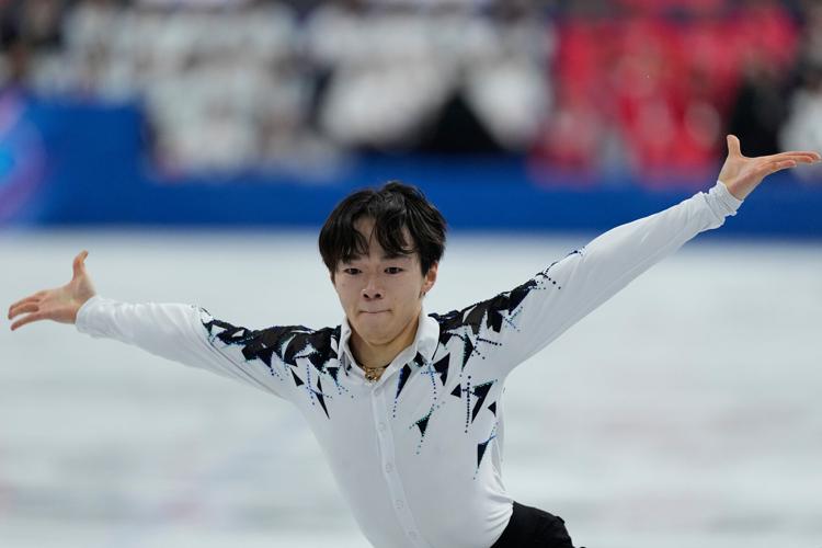 Defending champ US takes lead into final day of team figure skating at ...