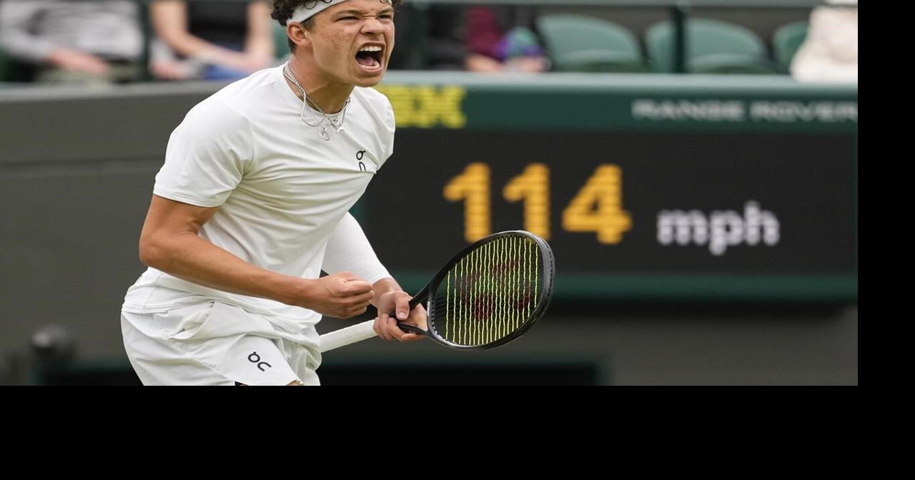 Ben Shelton wins another 5-setter to match Dad at Wimbledon: 'We're ...