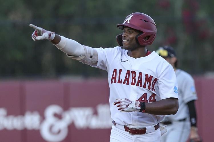 Sundean's pinch-hit RBI single in the ninth lifts UCF to 8-7 victory ...