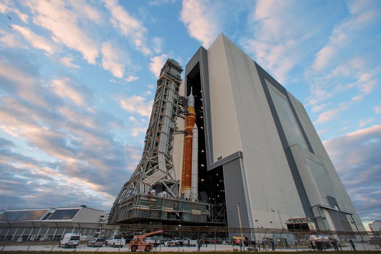 NASA's new moon rocket moves to the pad ahead of astronaut launch as ...