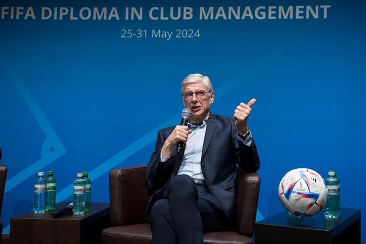 FIFA unites World Cup winners and club executives as teammates to study ...