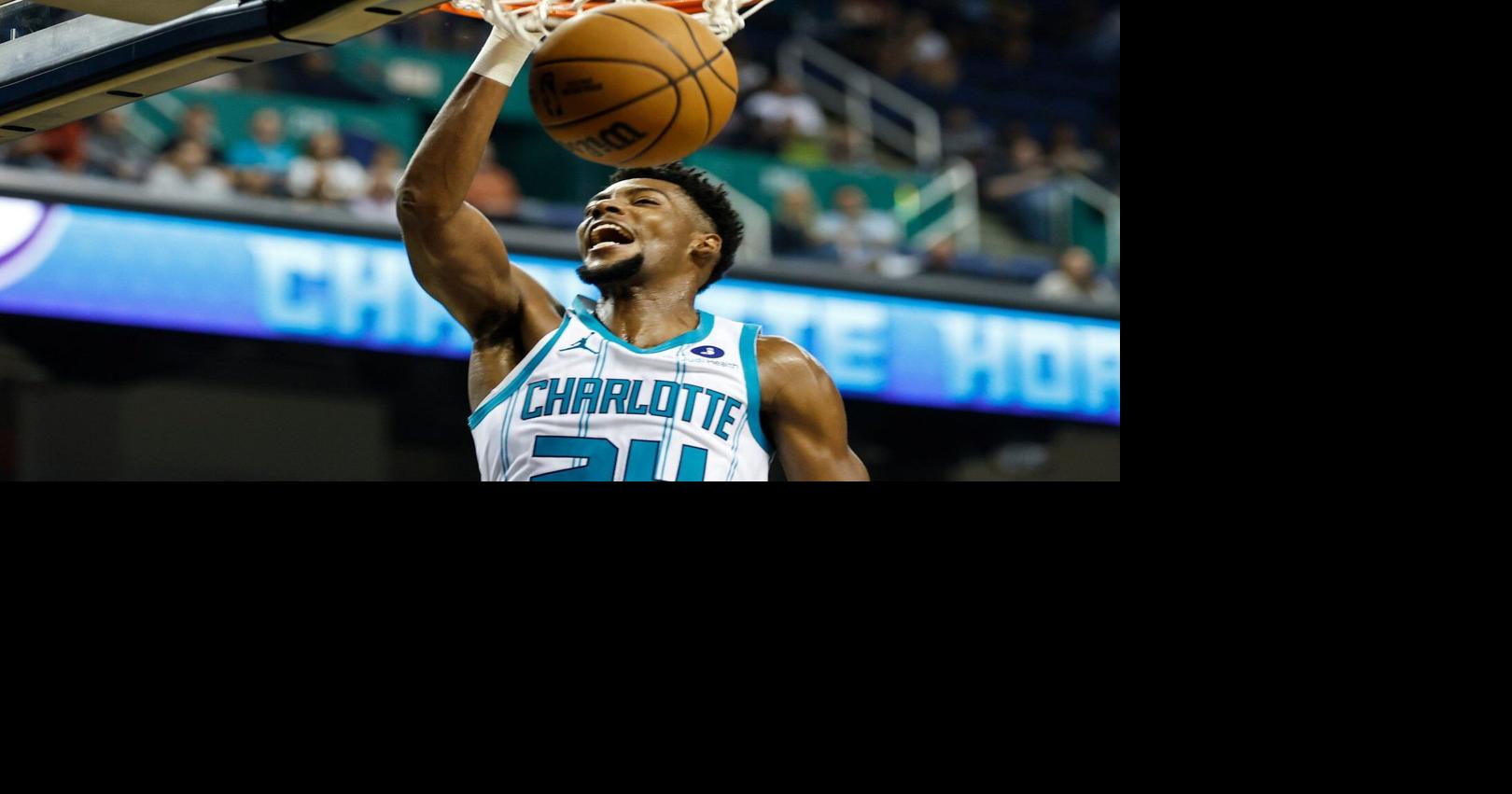 Hornets' Brandon Miller exits game against 76ers with shoulder injury