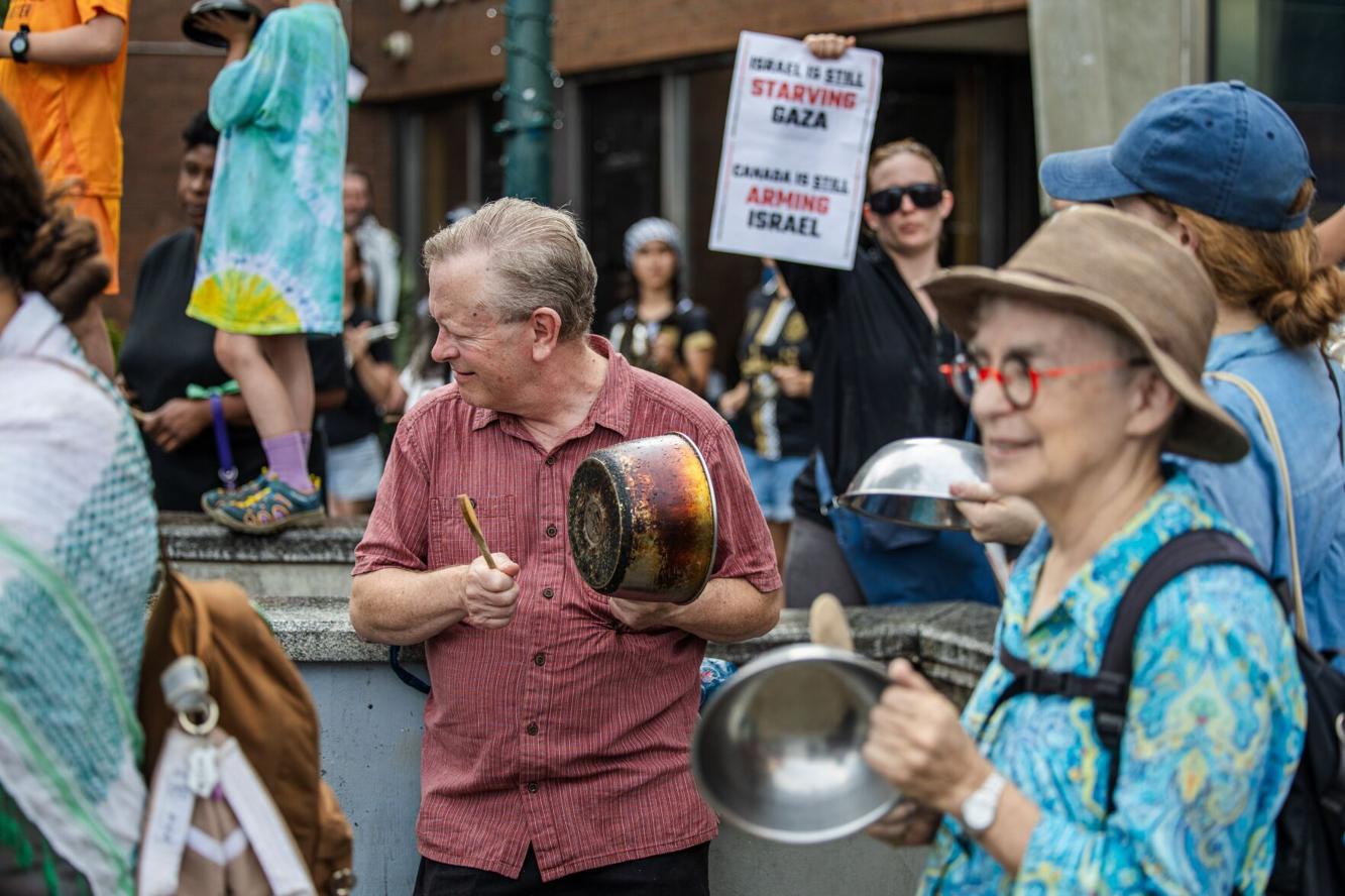 Pro-Palestinian rallies draw hundreds along Bloor-Danforth