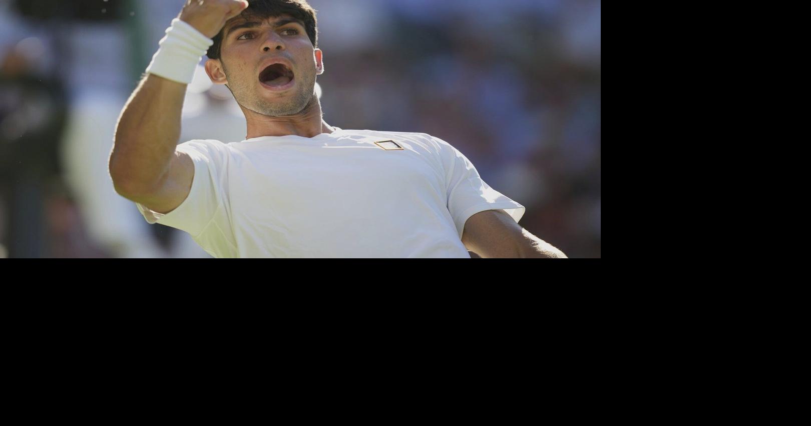 Two-time defending champ Carlos Alcaraz needs five sets to beat Fabio Fognini in Wimbledon opener