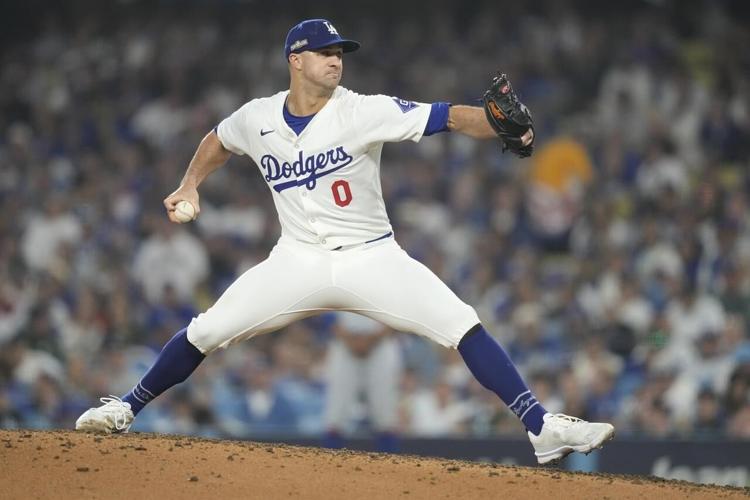 Dodgers tie postseason mark of 33 straight scoreless innings, top Mets 9-0 in NLCS opener