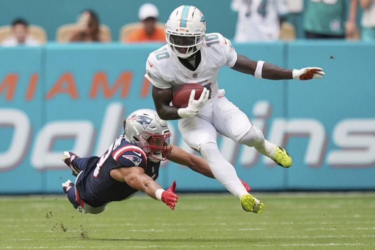 Maye accounts for 3 TDs and Patriots top Dolphins 33-27 for Vrabel's ...