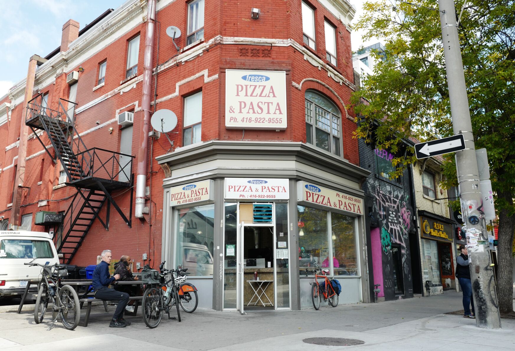 Toronto’s best pizza: Fresca on College