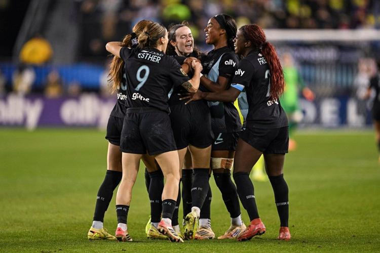 Lavelle’s goal leads Gotham over Spirit 1-0 for NWSL championship.