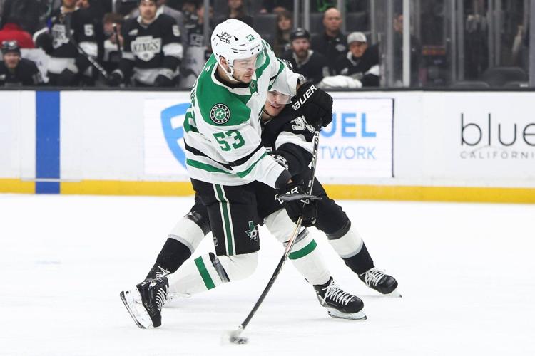 Jason Robertson strikes late in the third period to help send Stars to ...