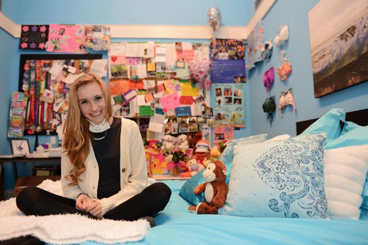 Carley Allison, teenager who sang as she fought cancer, dies