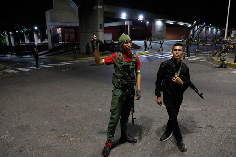 Photos show people reacting to the US capture of Venezuelan President ...