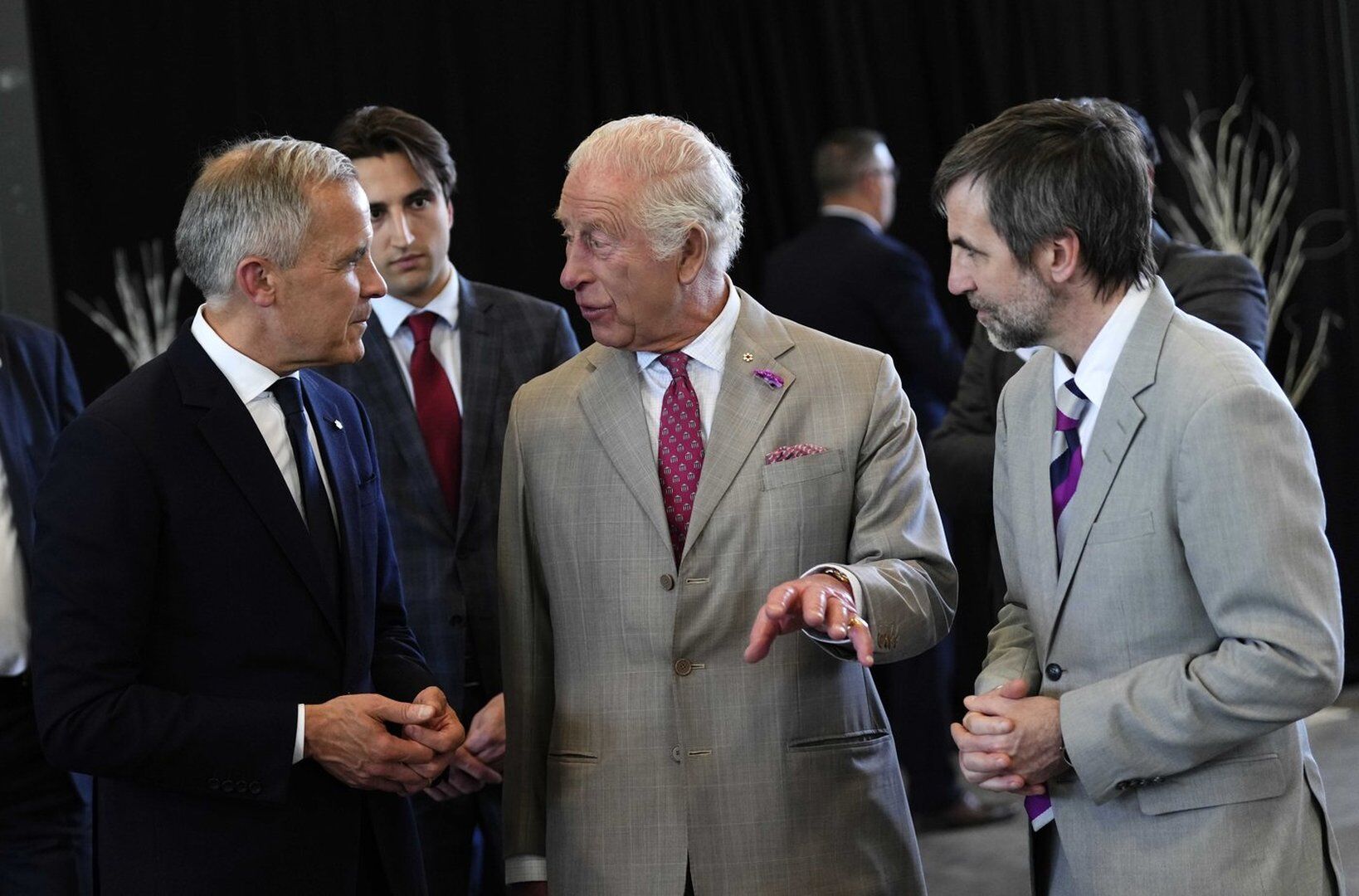 King Charles, Queen Camilla arrive in Canada for royal visit