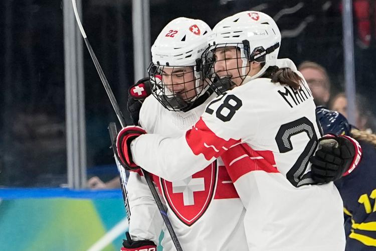 Alina Muller scores second Olympic women's hockey bronze-clinching goal ...