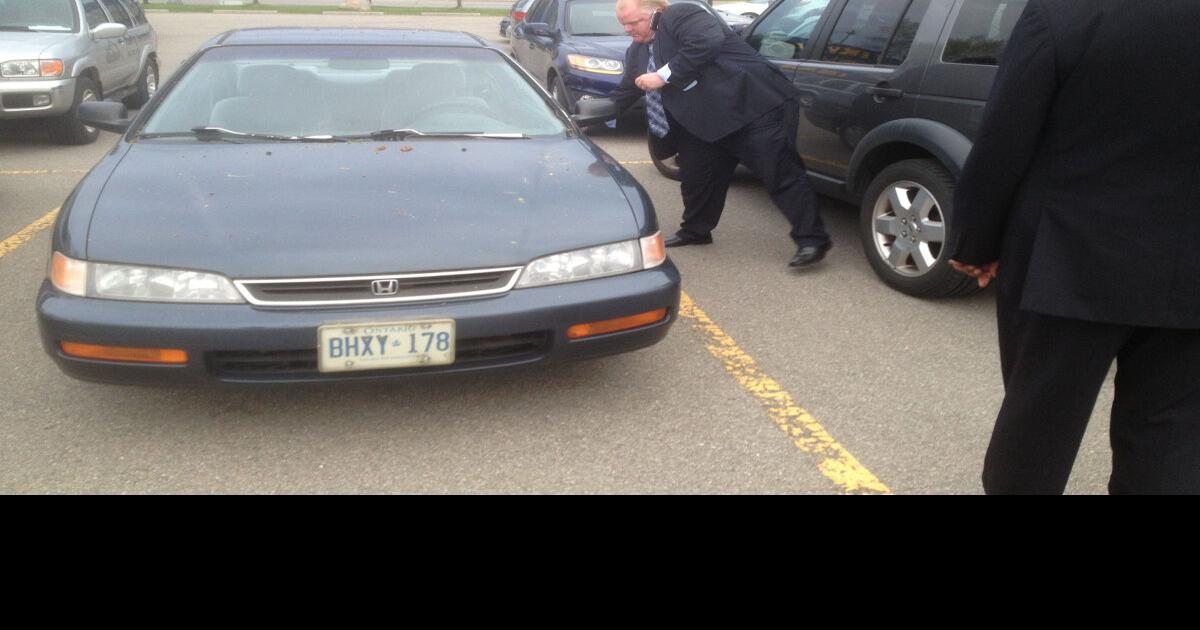 Mayor Rob Ford under investigation for sticking magnets on cars