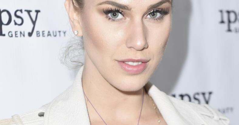 YouTube star Cassandra Bankson talks about her struggle with acne and ...