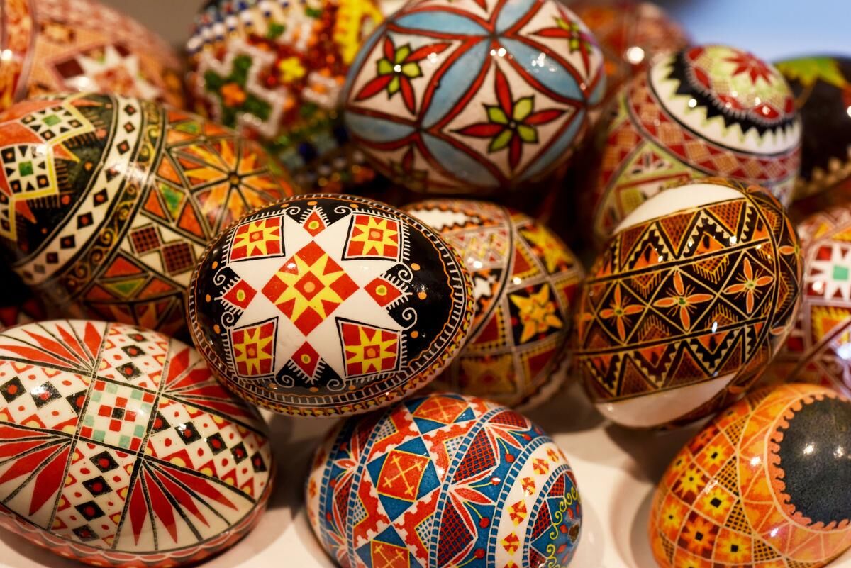 Toronto woman passes on the traditions of the Ukrainian Easter Egg