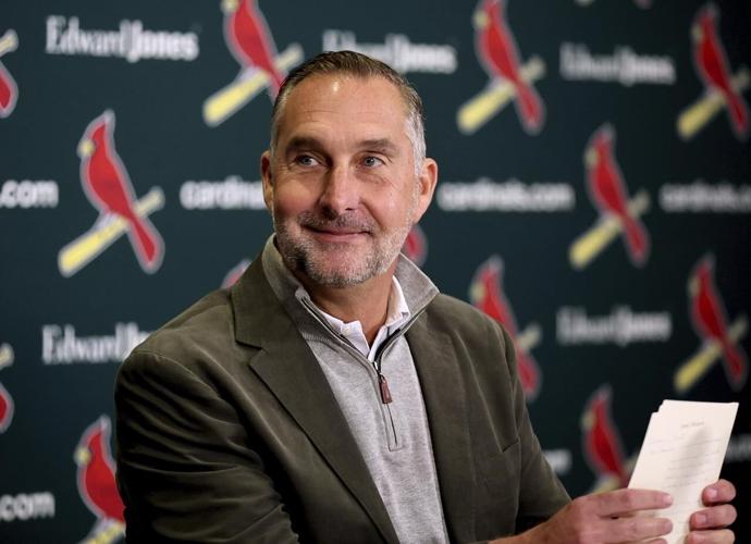 Cardinals sign free-agent starting pitchers Kyle Gibson and Lance Lynn to 1-year contracts