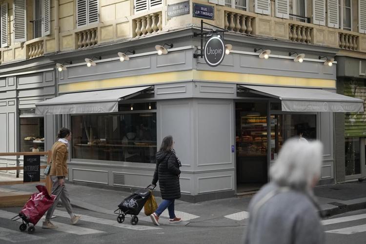 Paris crowns a new king of the crusty baguette in its annual bread ...