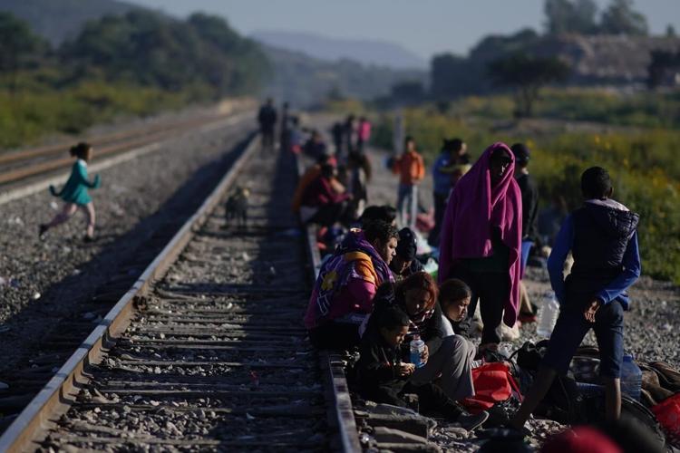 Mexico pledges to set up checkpoints to 'dissuade' migrants from ...