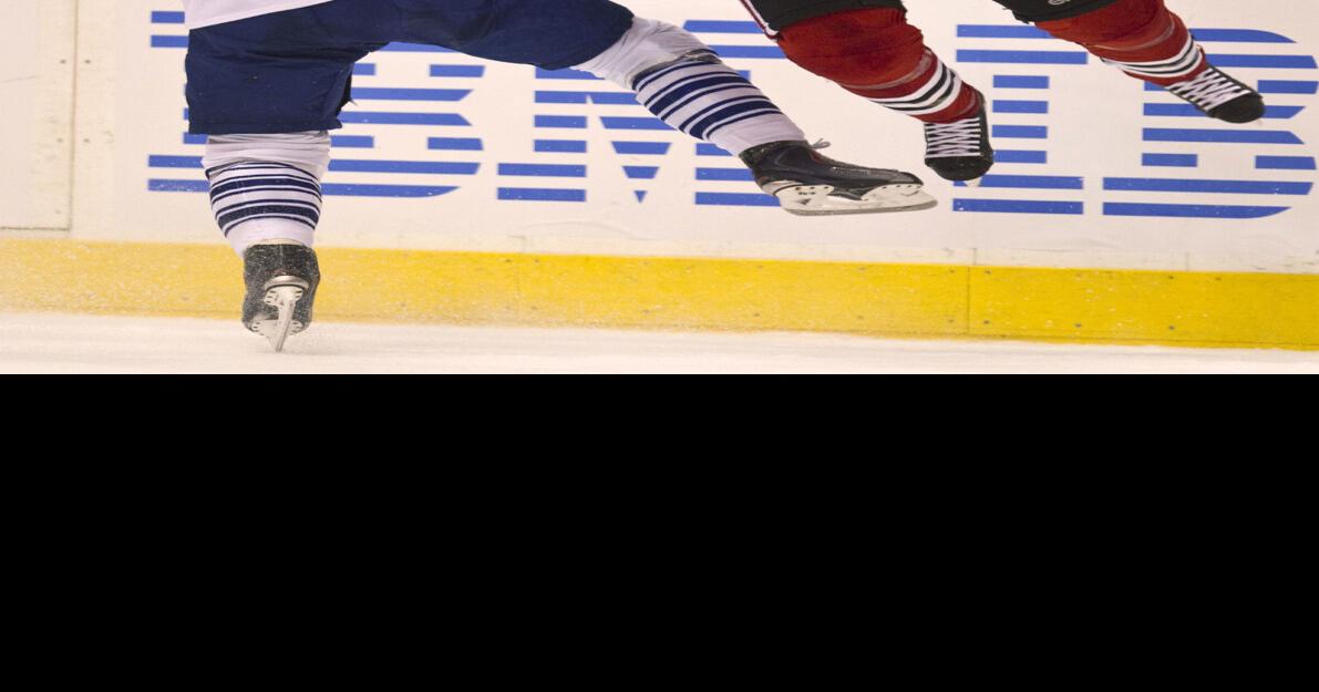 Cox: Hawks show Leafs how it’s done