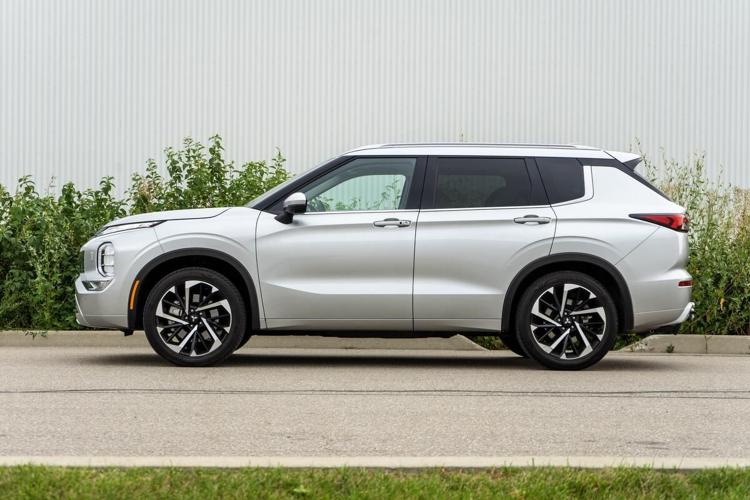 Review: 2022 Mitsubishi Outlander GT S-AWC Premium