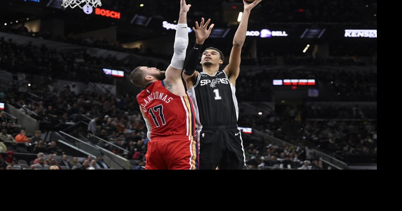 Williamson caps 33-point outing with winning layup as Pelicans overcome Spurs 114-113