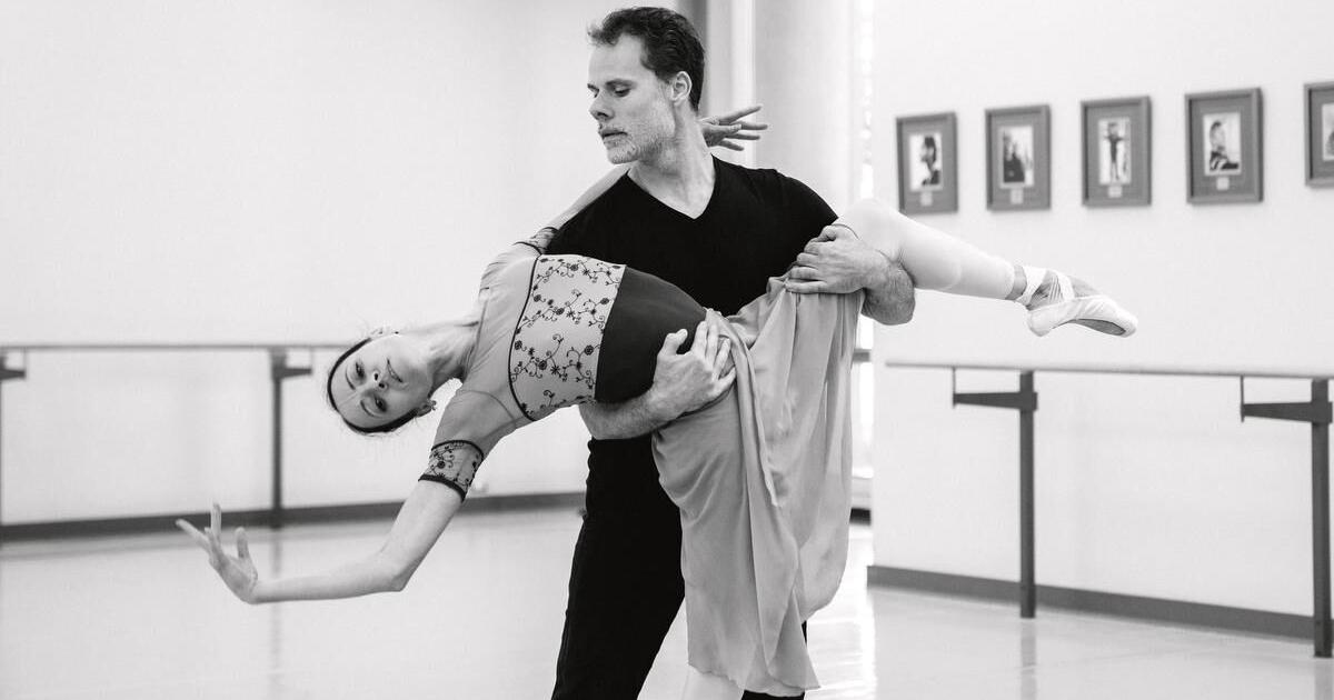 A compelling dancer-actor takes his final bows