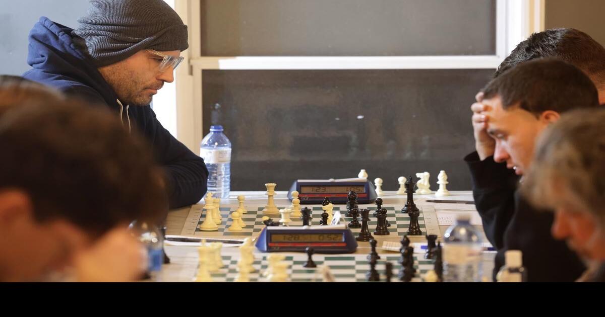 Joey Votto takes his MVP-level focus to Toronto chess club