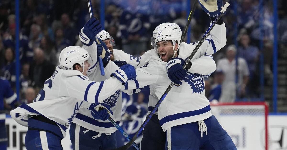 Maple Leafs series-clinching Game 6 win: Behind the scenes