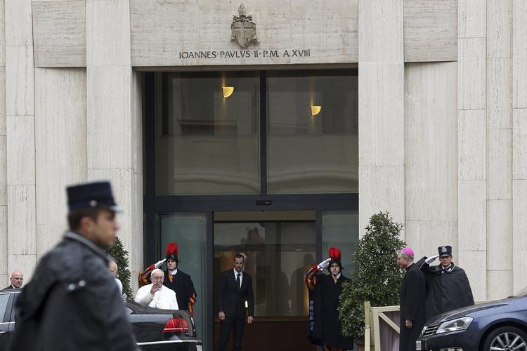 The rites and rituals following the death of a pope, his funeral and ...