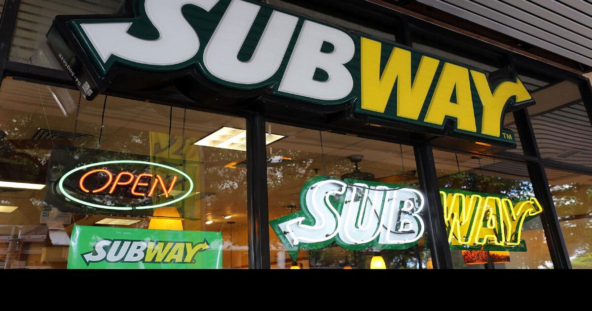 Subway introduces app, touch-screen ordering in bid to regain popularity
