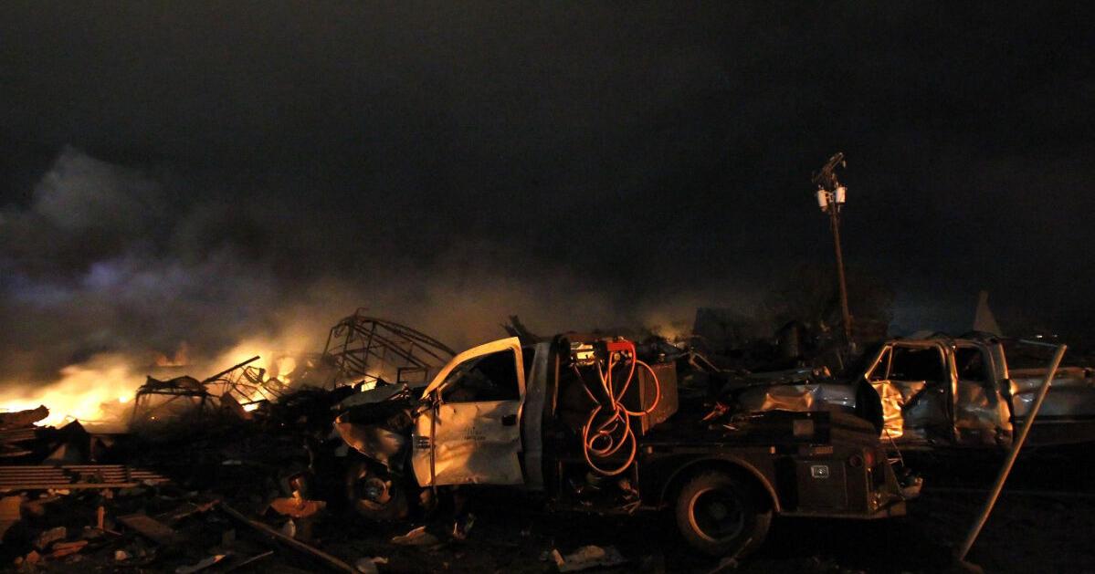 Texas fertilizer plant explosion: Crews seek survivors, bodies after ...