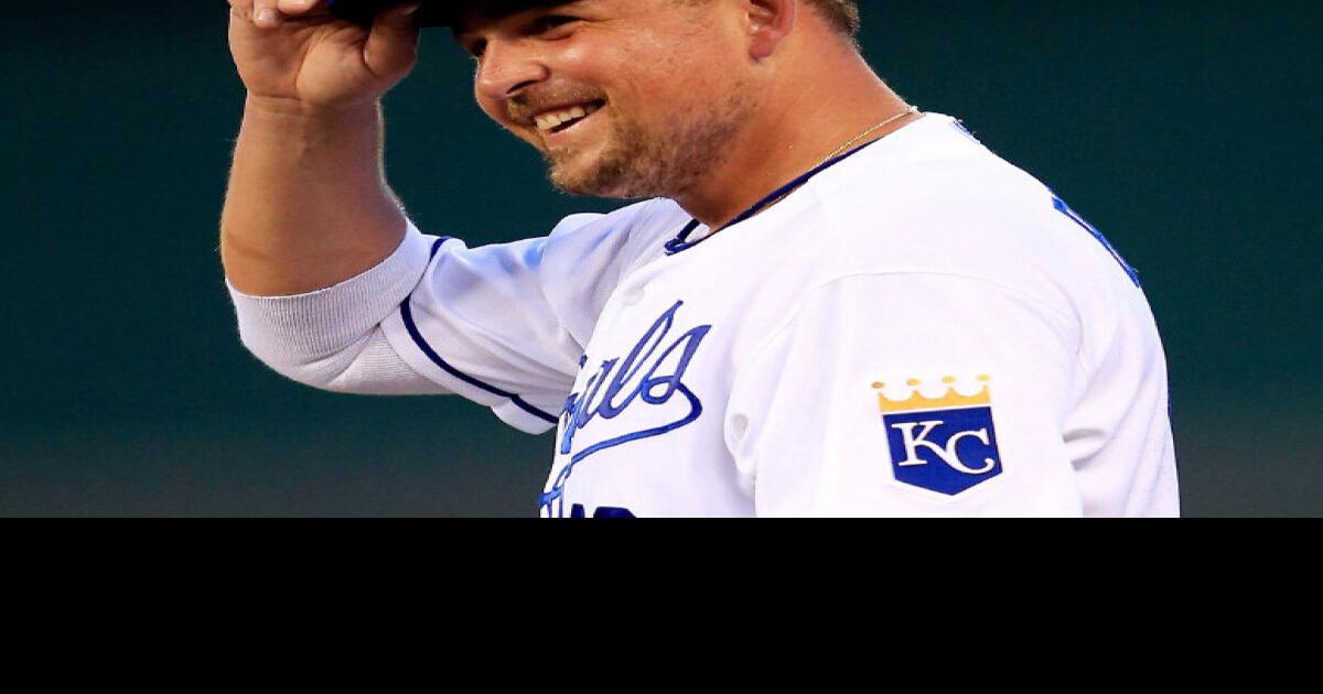 Tipping caps has become Royals' signature