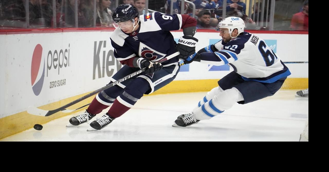 Avs beat Jets 4-2, remain in control of Central Division
