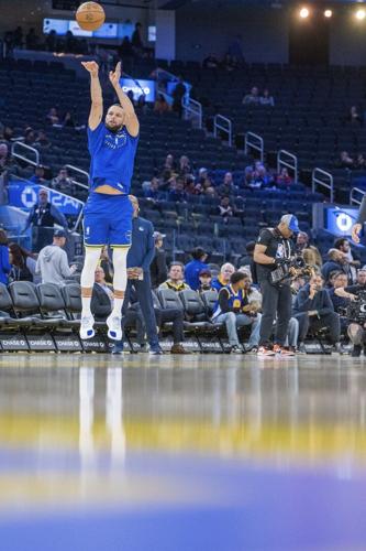 Stephen Curry Becomes First Player In Nba History To Make 4000 3 Pointers